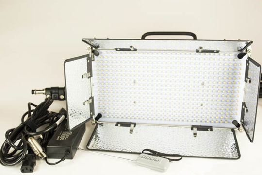 Genaray LED Light Kit – Student Multimedia Design Center